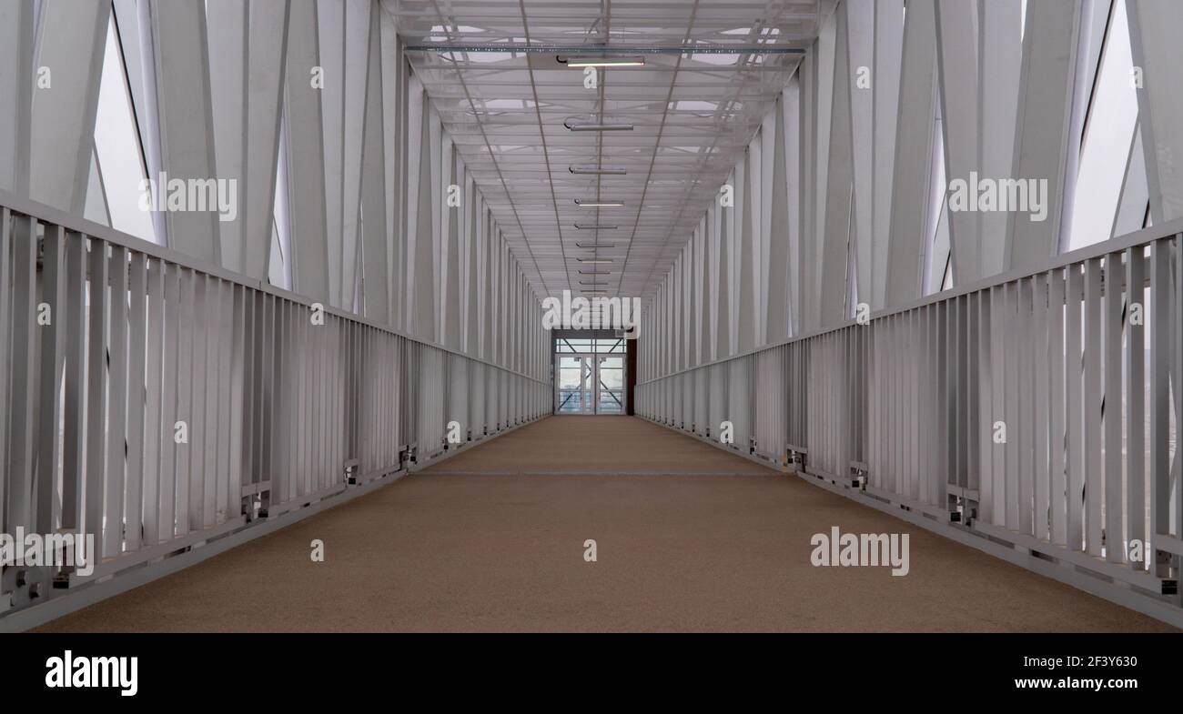 Covered pedestrian bridge hi-res stock photography and images - Alamy