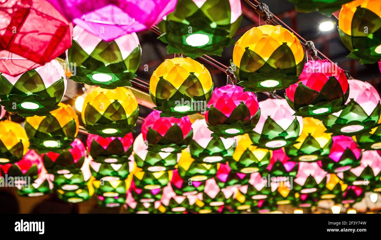 Korean traditional lantern festival, Buddhist event Stock Photo - Alamy