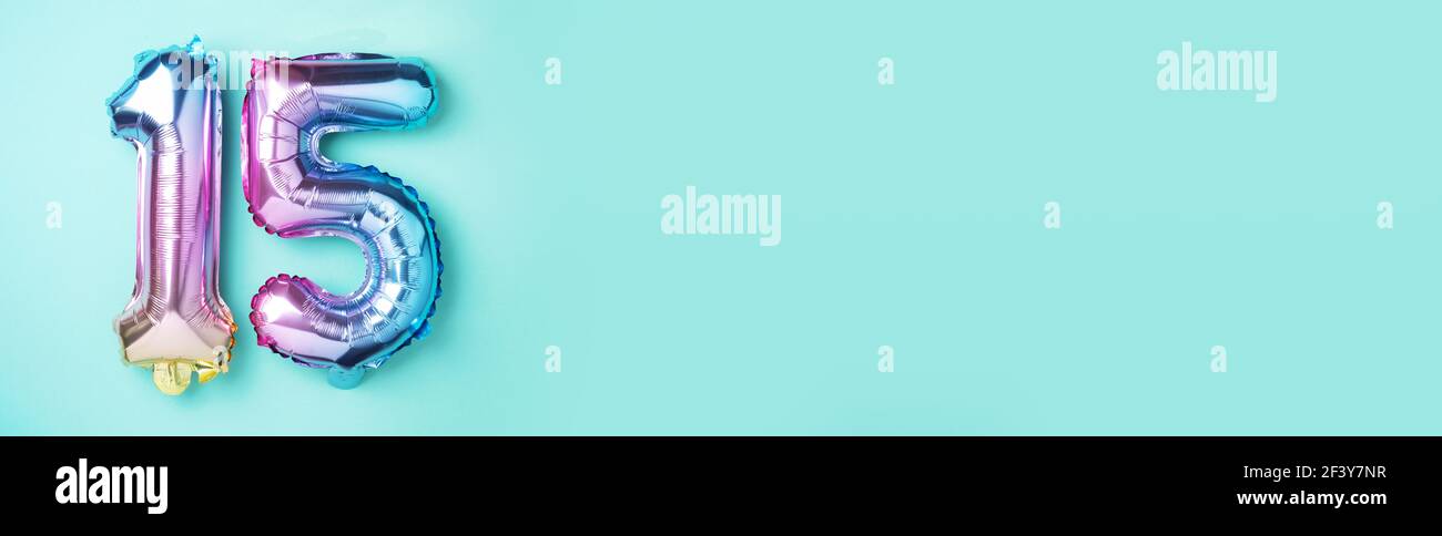 Number 15 blue birthday hi-res stock photography and images - Alamy