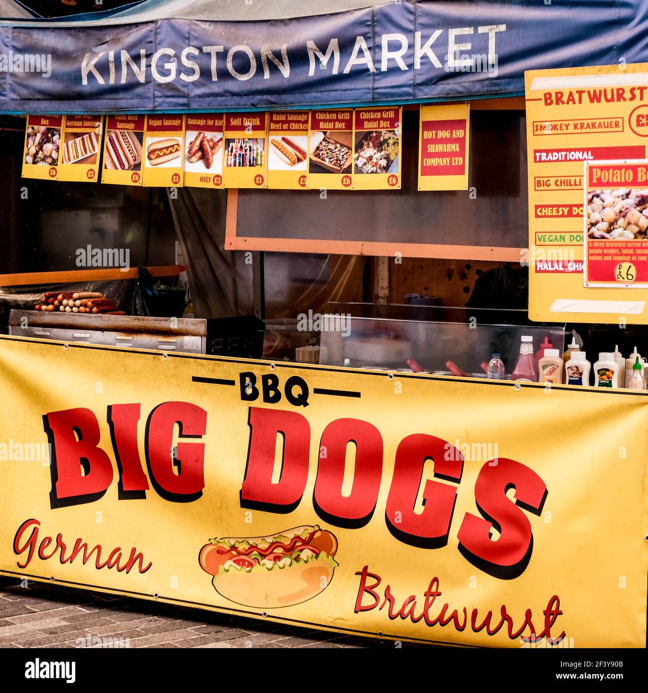 Pop up food stall hi-res stock photography and images - Alamy