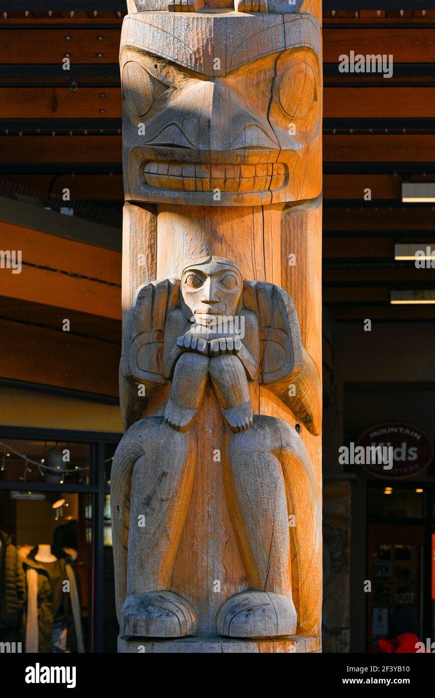 Totem pole by Gitxsan artist Ken Mowatt (Mass Liki’insxw). Whistler ...