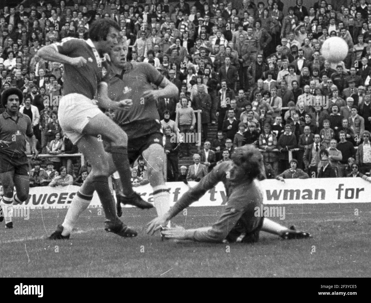 PORTSMOUTH F.C. , POMPEY, COLIN GARWOOD PIC MIKE WALKER Stock Photo - Alamy