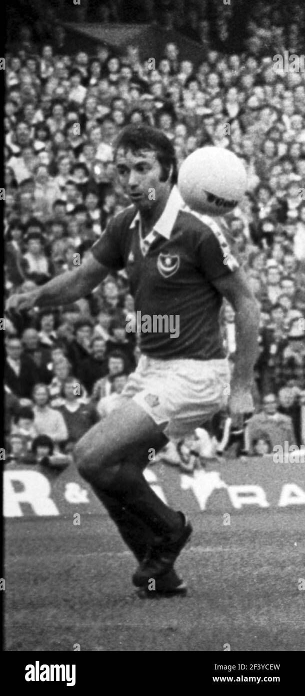 PORTSMOUTH F.C. , POMPEY, COLIN GARWOOD PIC MIKE WALKER Stock Photo - Alamy