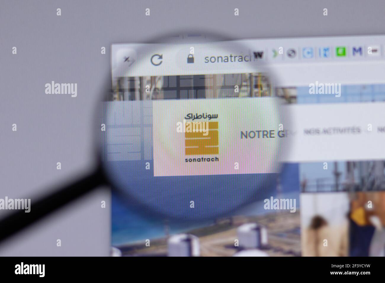 Sonatrach logo hi-res stock photography and images - Alamy