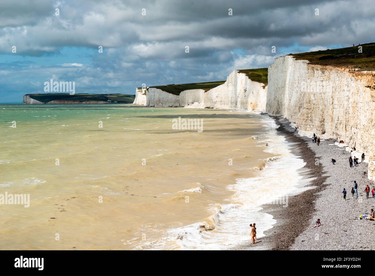 The seven sisters chalk cliffs on the English South coast Stock Photo ...