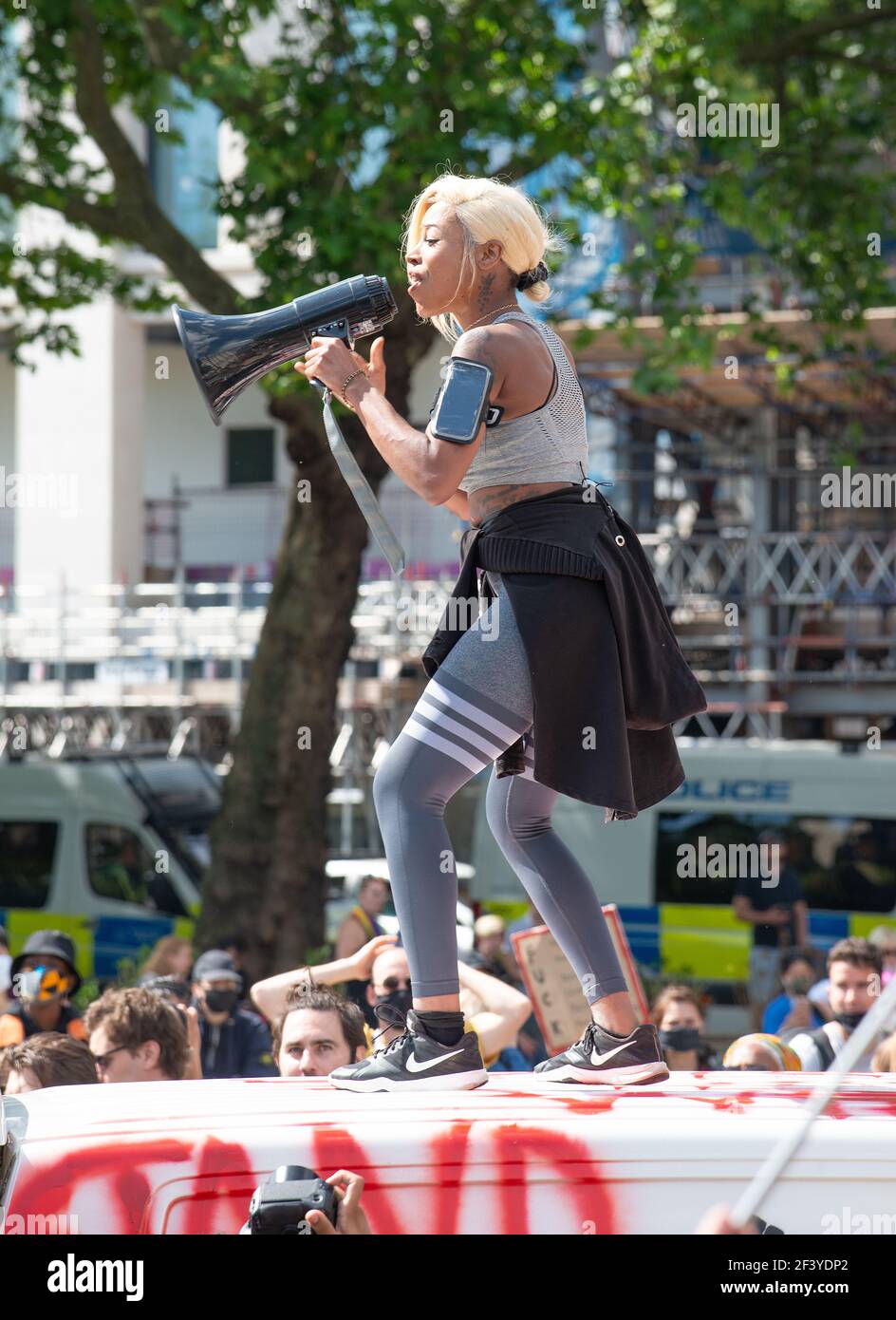 Anti-racism campaigner with sign, at the Black Lives Matter ...