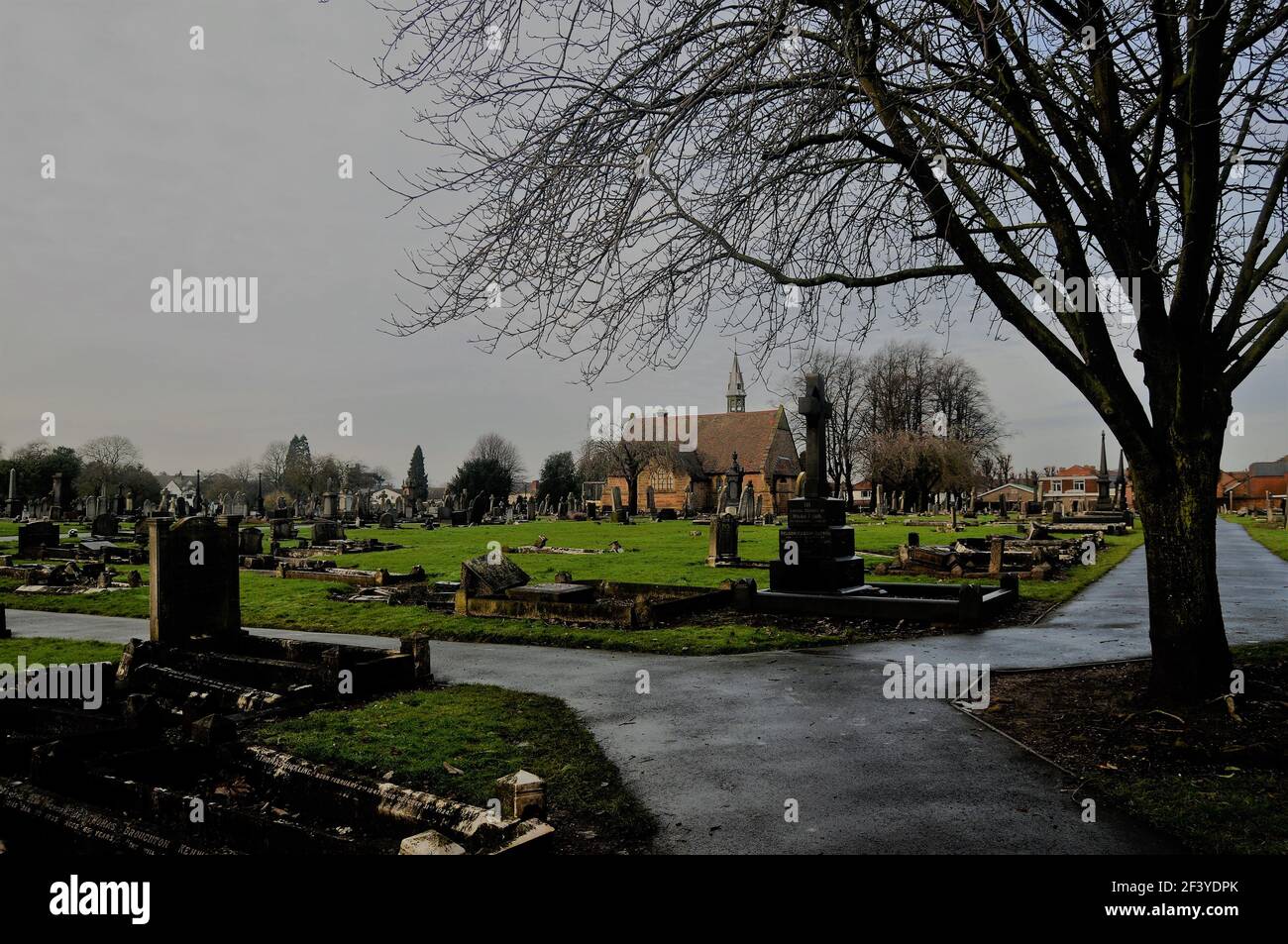 Derby day rain hi-res stock photography and images - Alamy