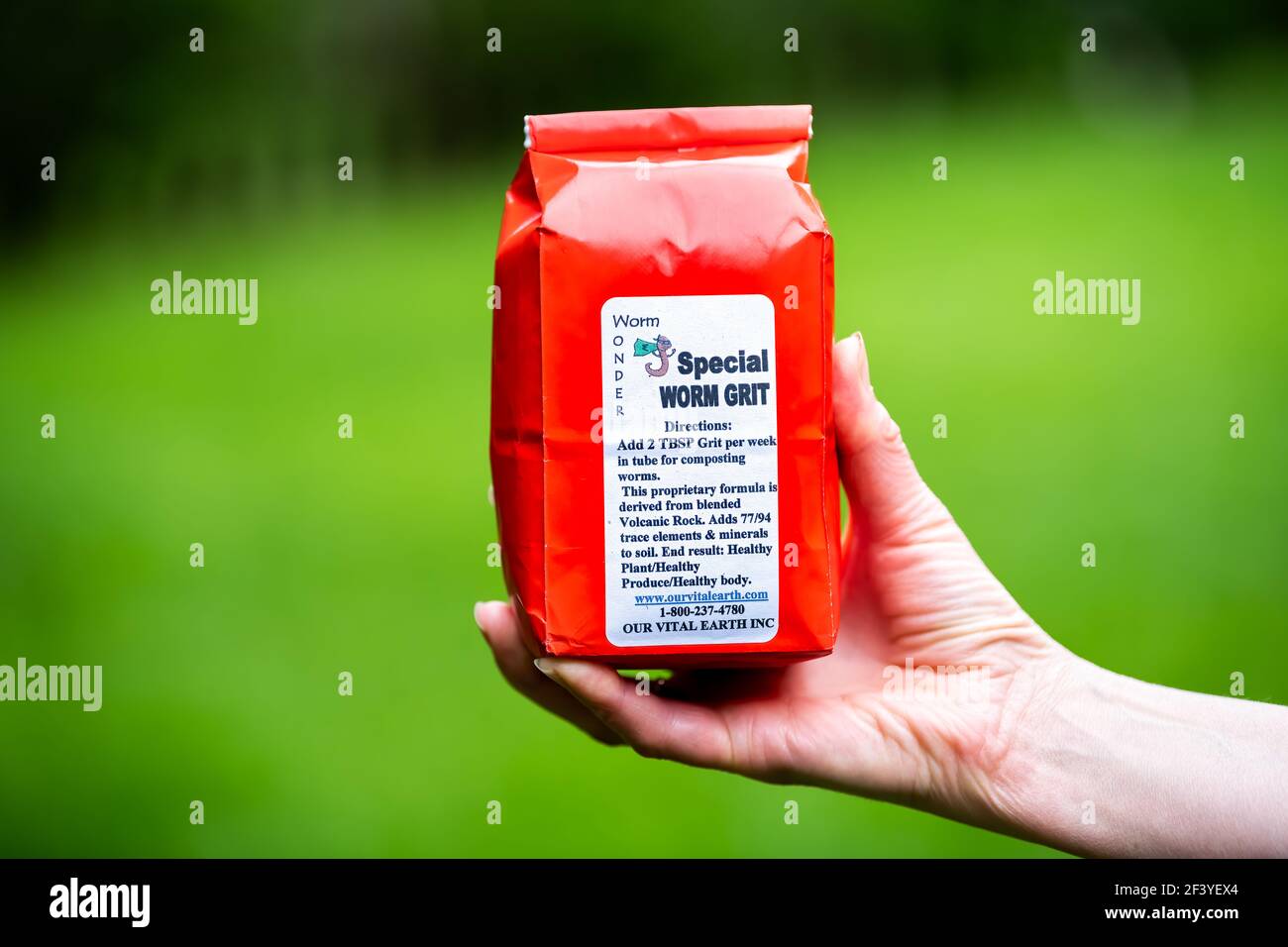 Worm trace hi-res stock photography and images - Alamy