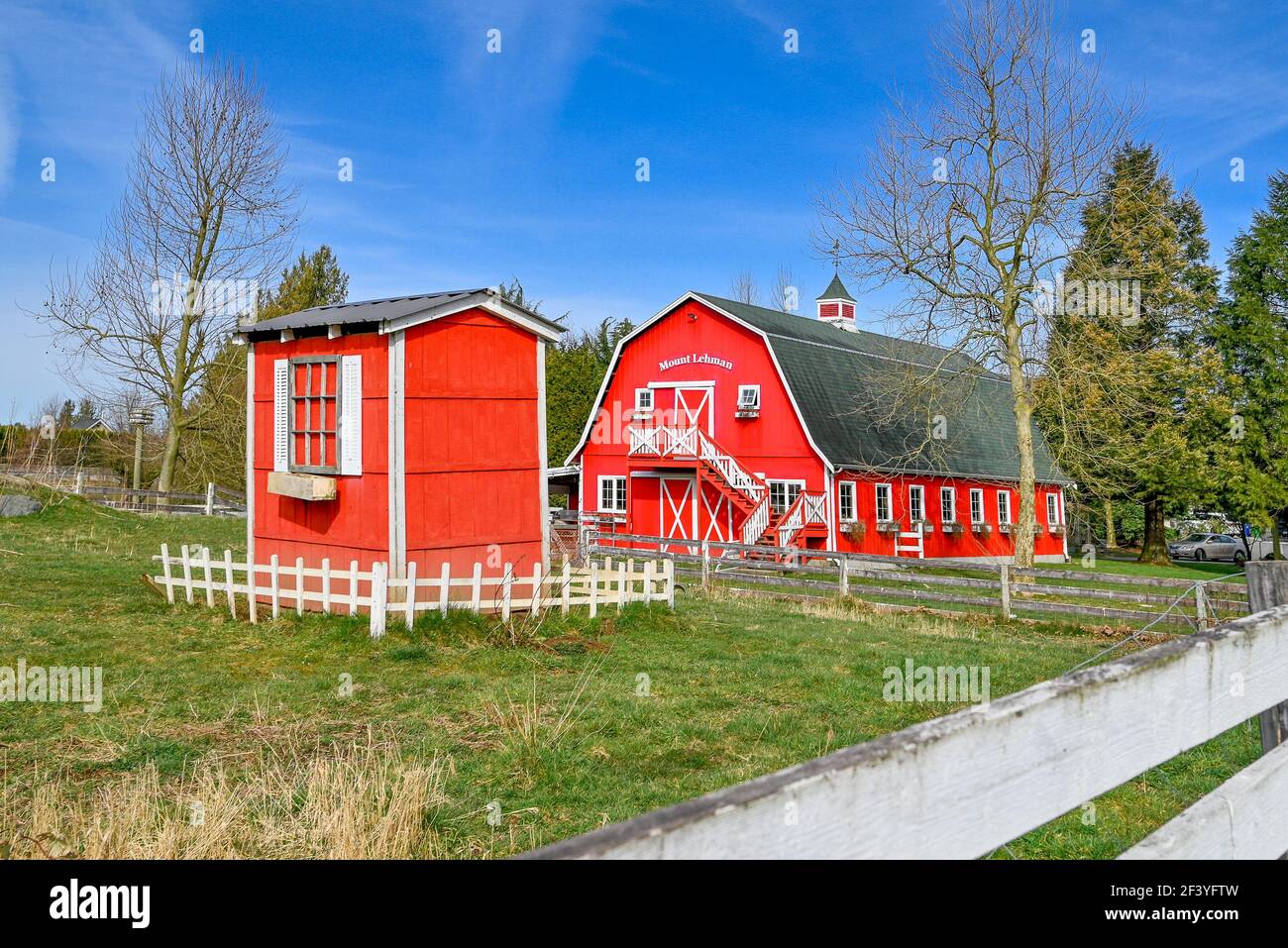 Red barn fraser valley hi-res stock photography and images - Alamy