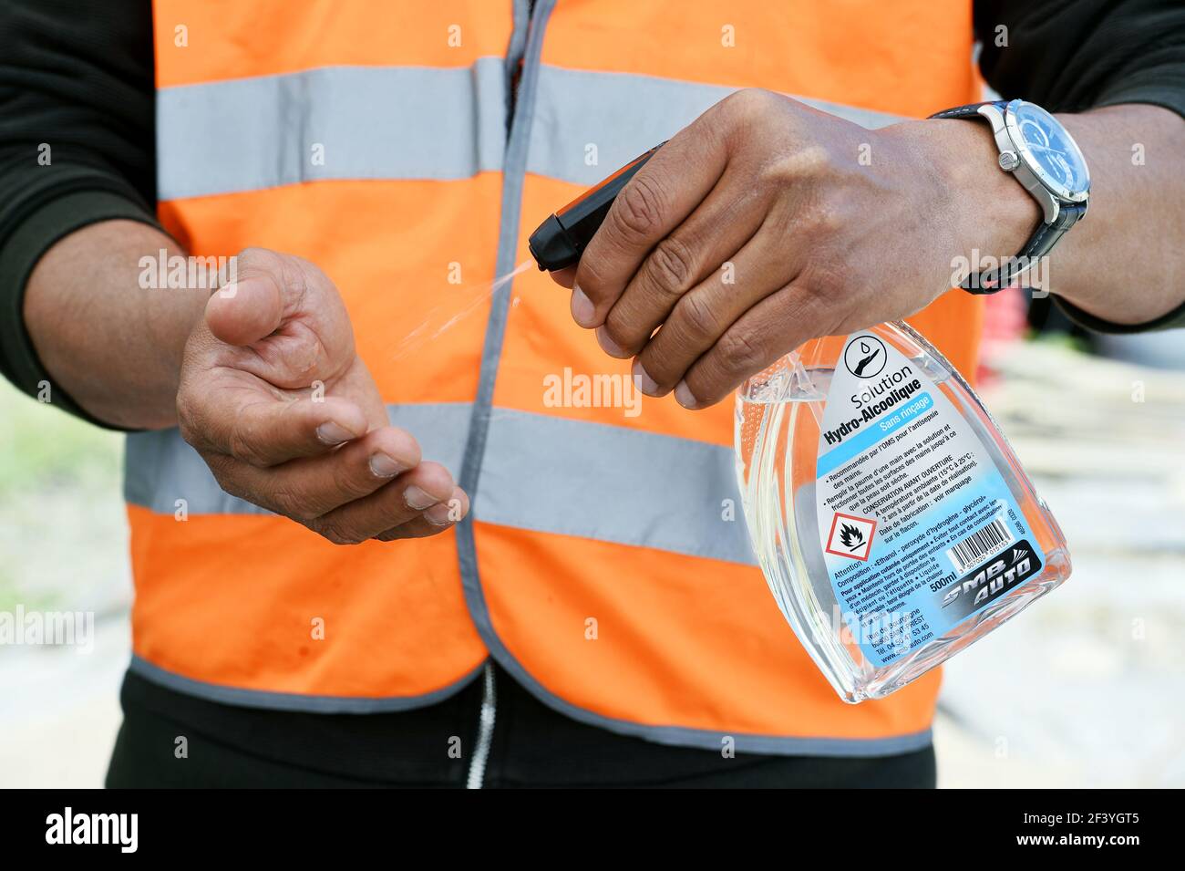Hydroalcoholic gel dispenser hi-res stock photography and images - Alamy