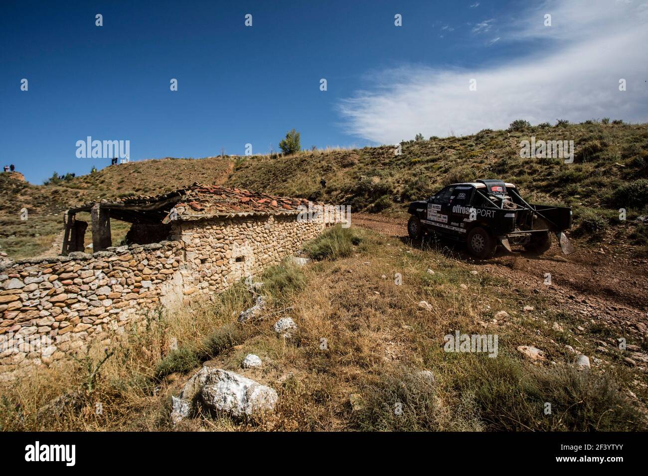 Ford f150 in road hi-res stock photography and images - Alamy