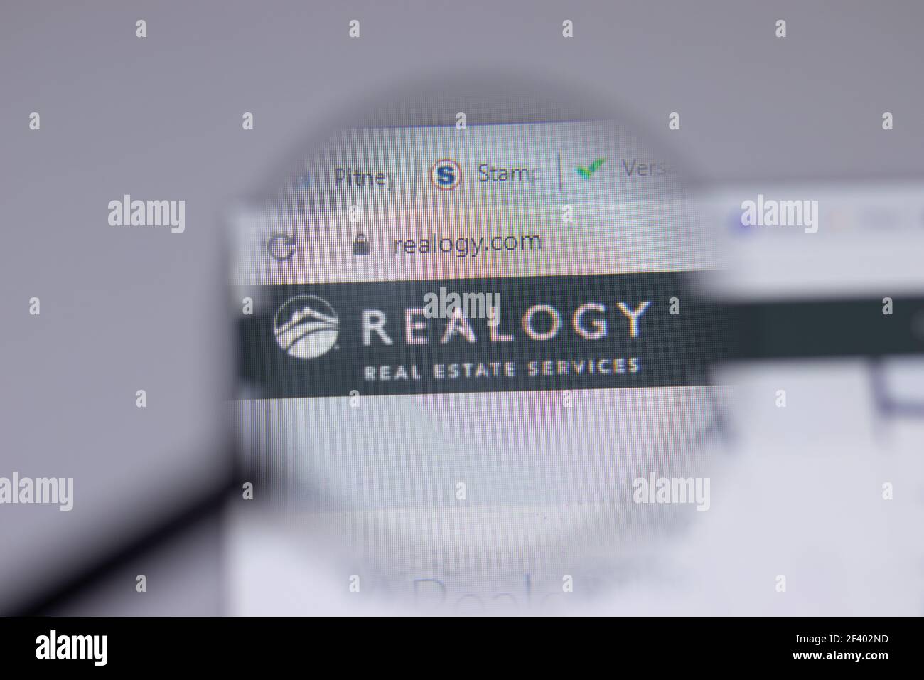 Realogy logo hi-res stock photography and images - Alamy