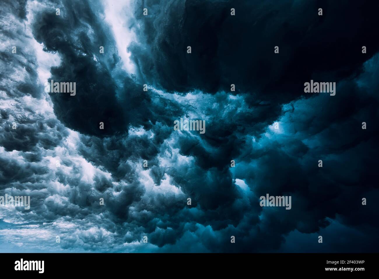 Wave underwater with foam, bubbles and sunlight. Transparent ocean in ...