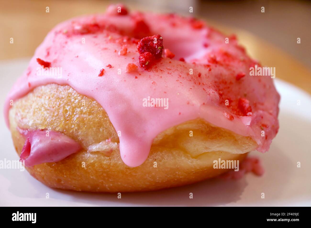 Raspberry glaze hi-res stock photography and images - Alamy