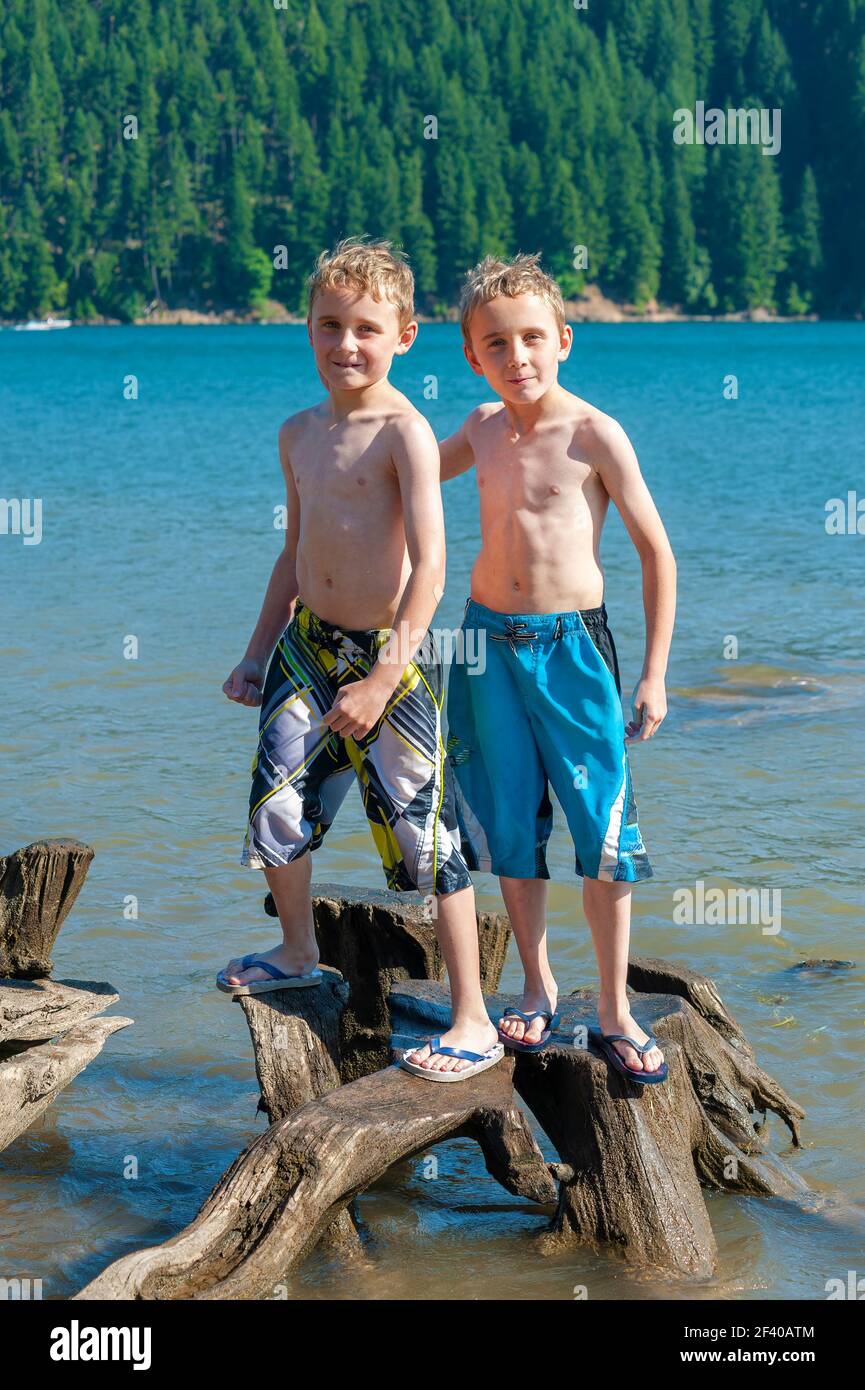 Surrounded by the water hi-res stock photography and images - Alamy