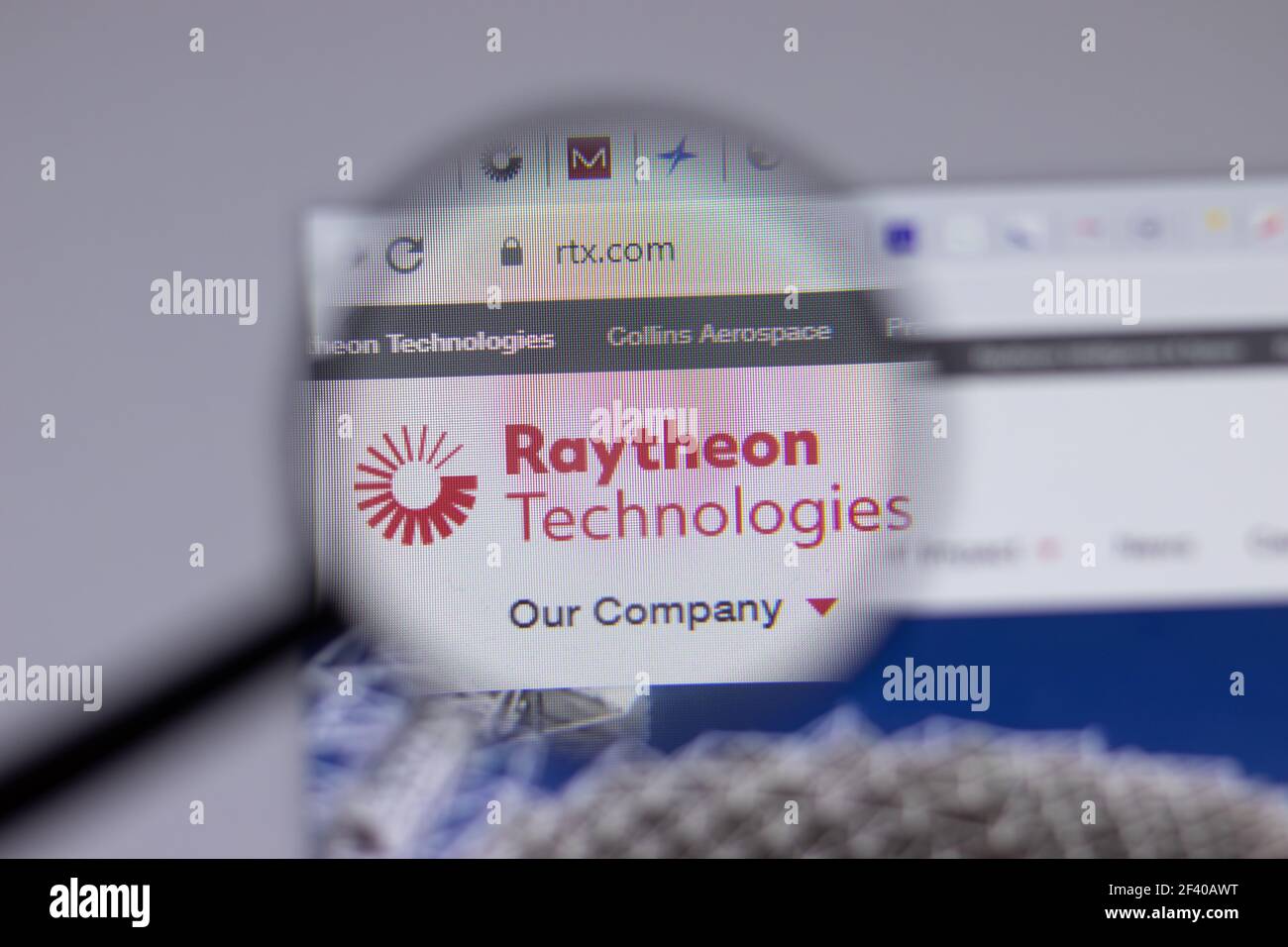Raytheon icon logo hi-res stock photography and images - Alamy