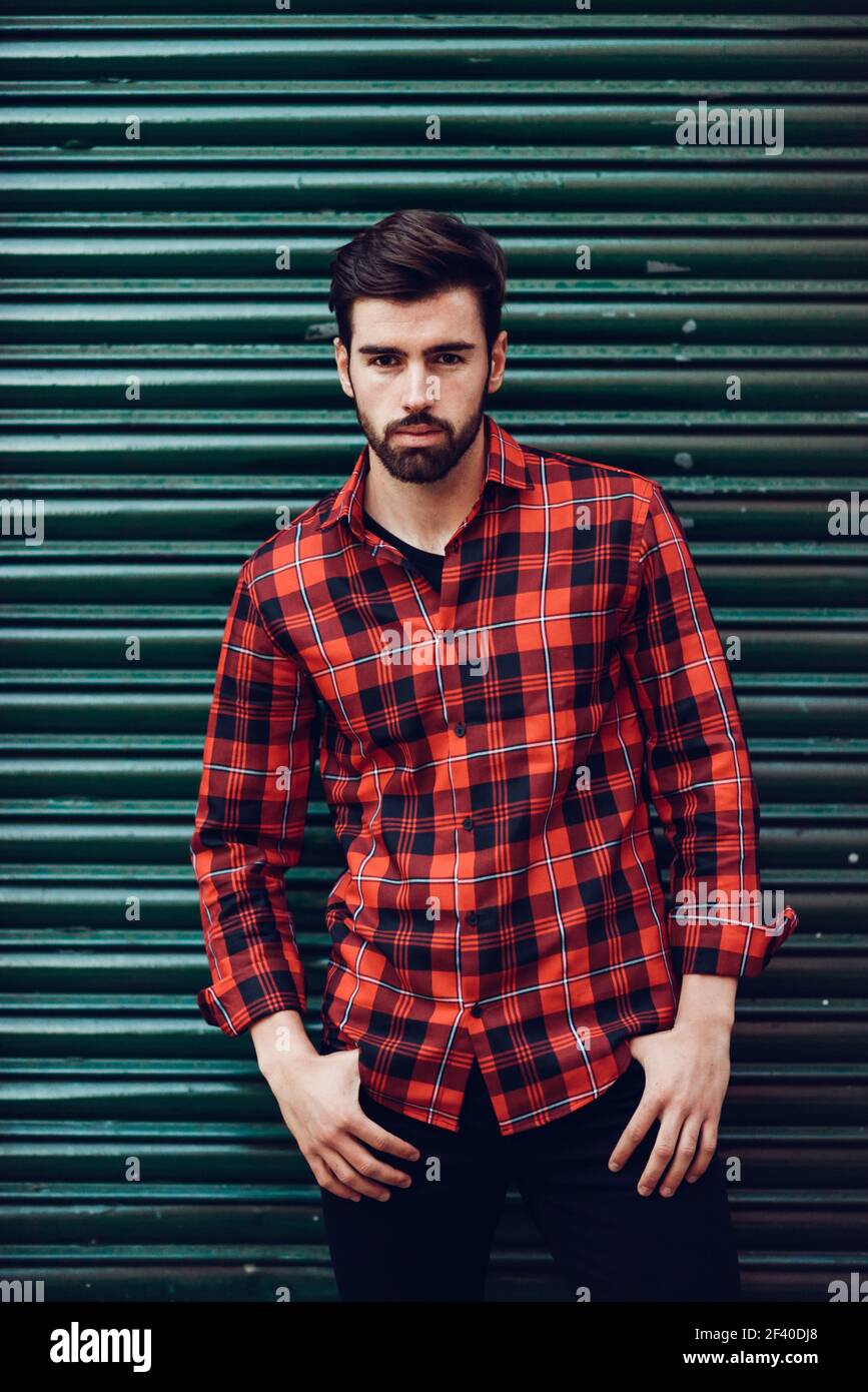 Bearded man in green plaid hi-res stock photography and images - Alamy