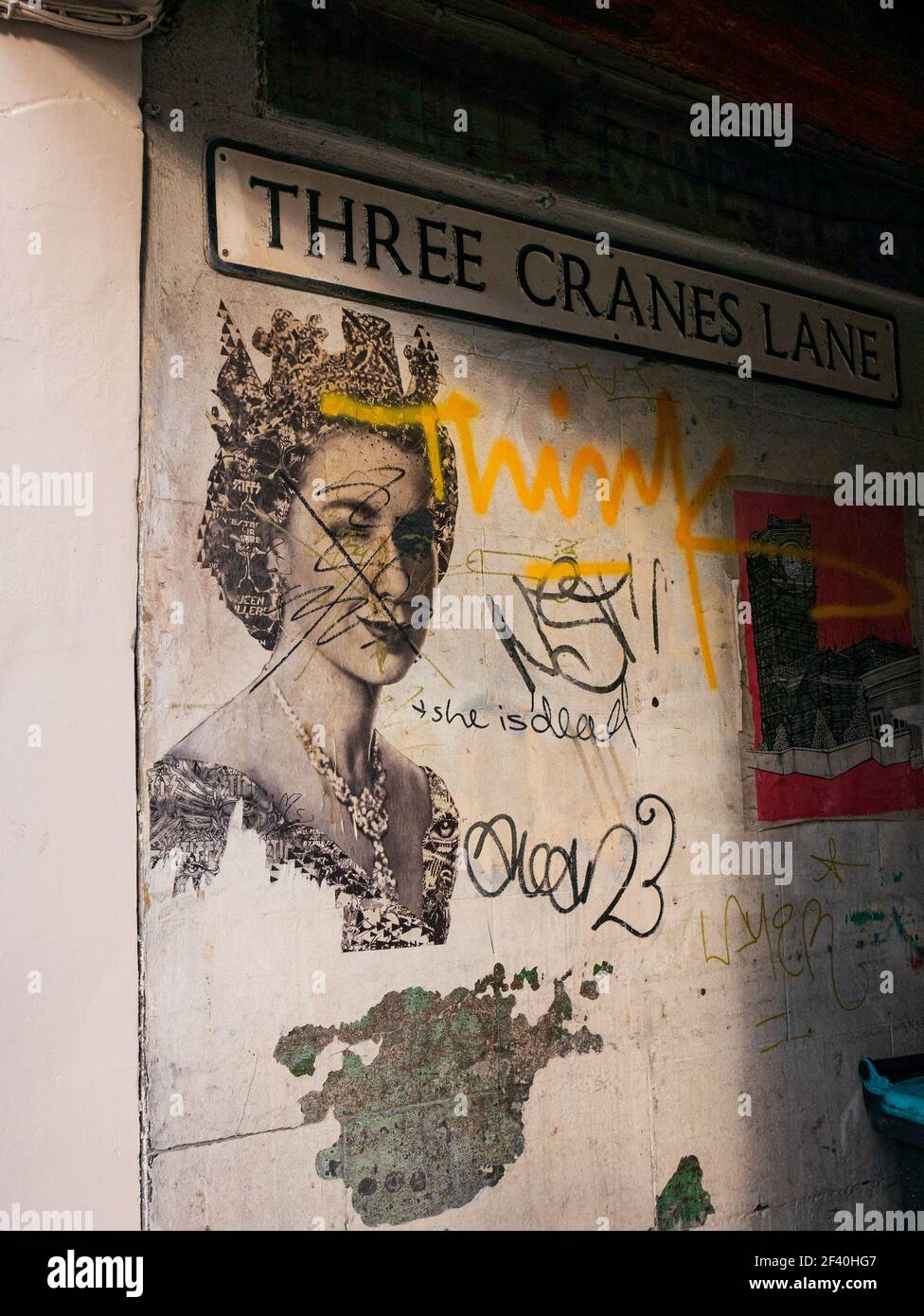 Queen elizabeth graffiti hi-res stock photography and images - Alamy