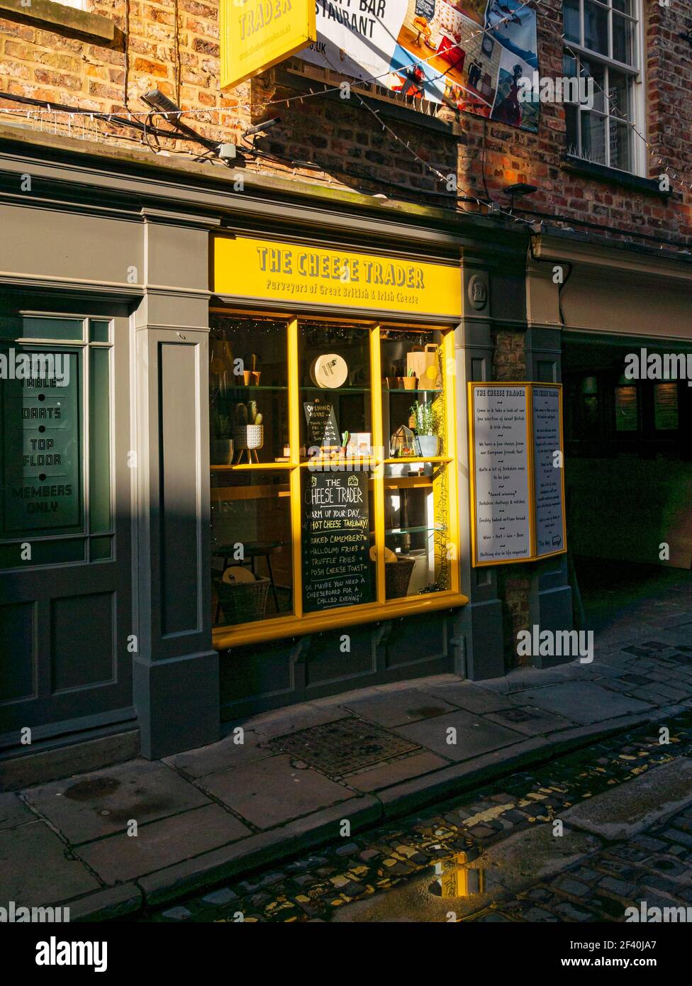 Grape lane hi-res stock photography and images - Alamy