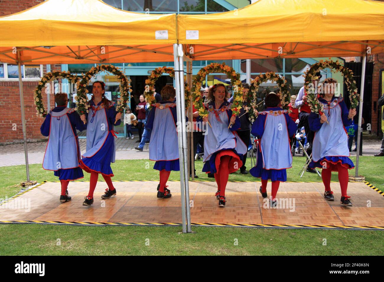 British country dancing hi-res stock photography and images - Alamy