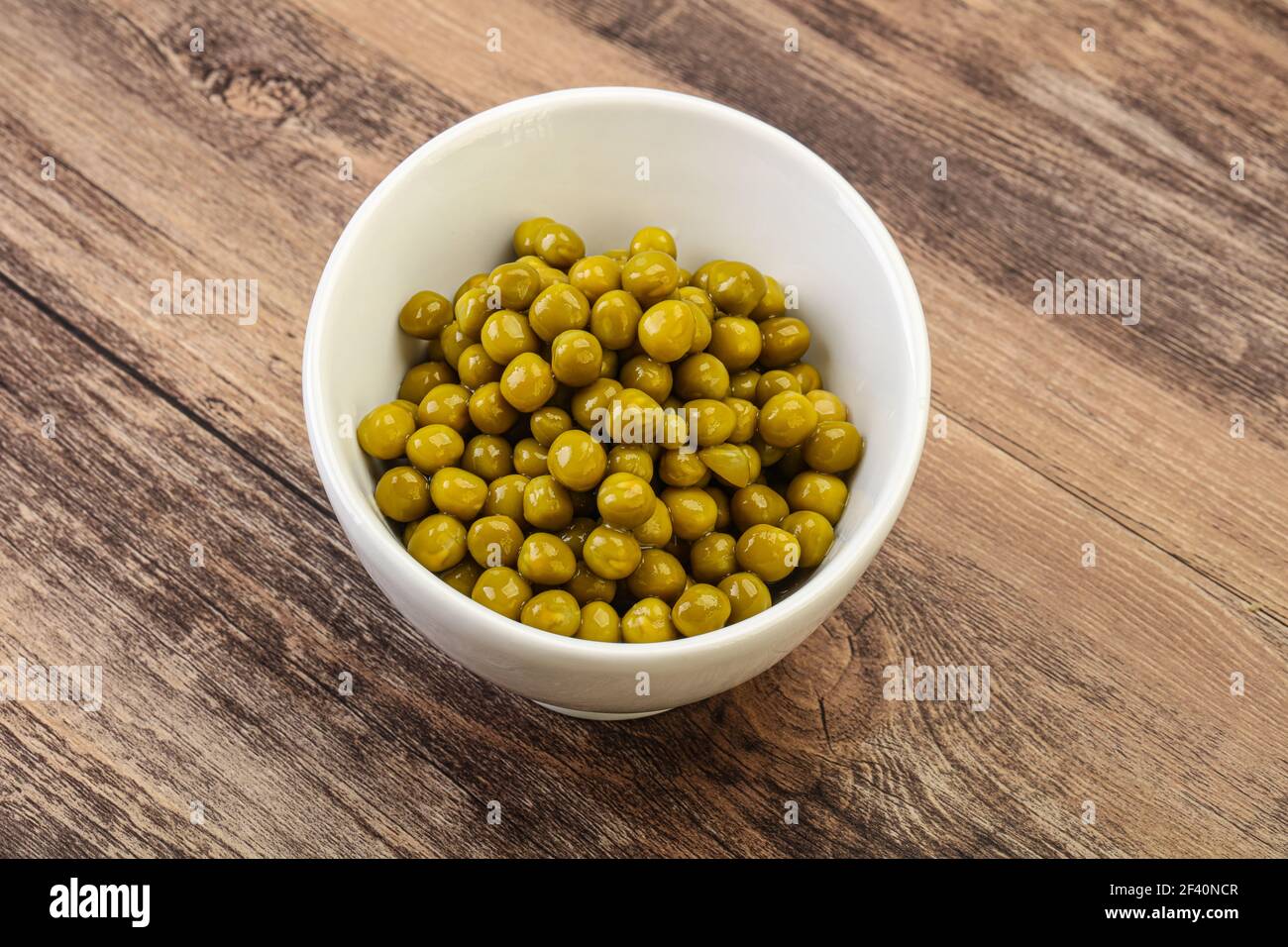 Marinated sweet green pea in the bowl Stock Photo - Alamy