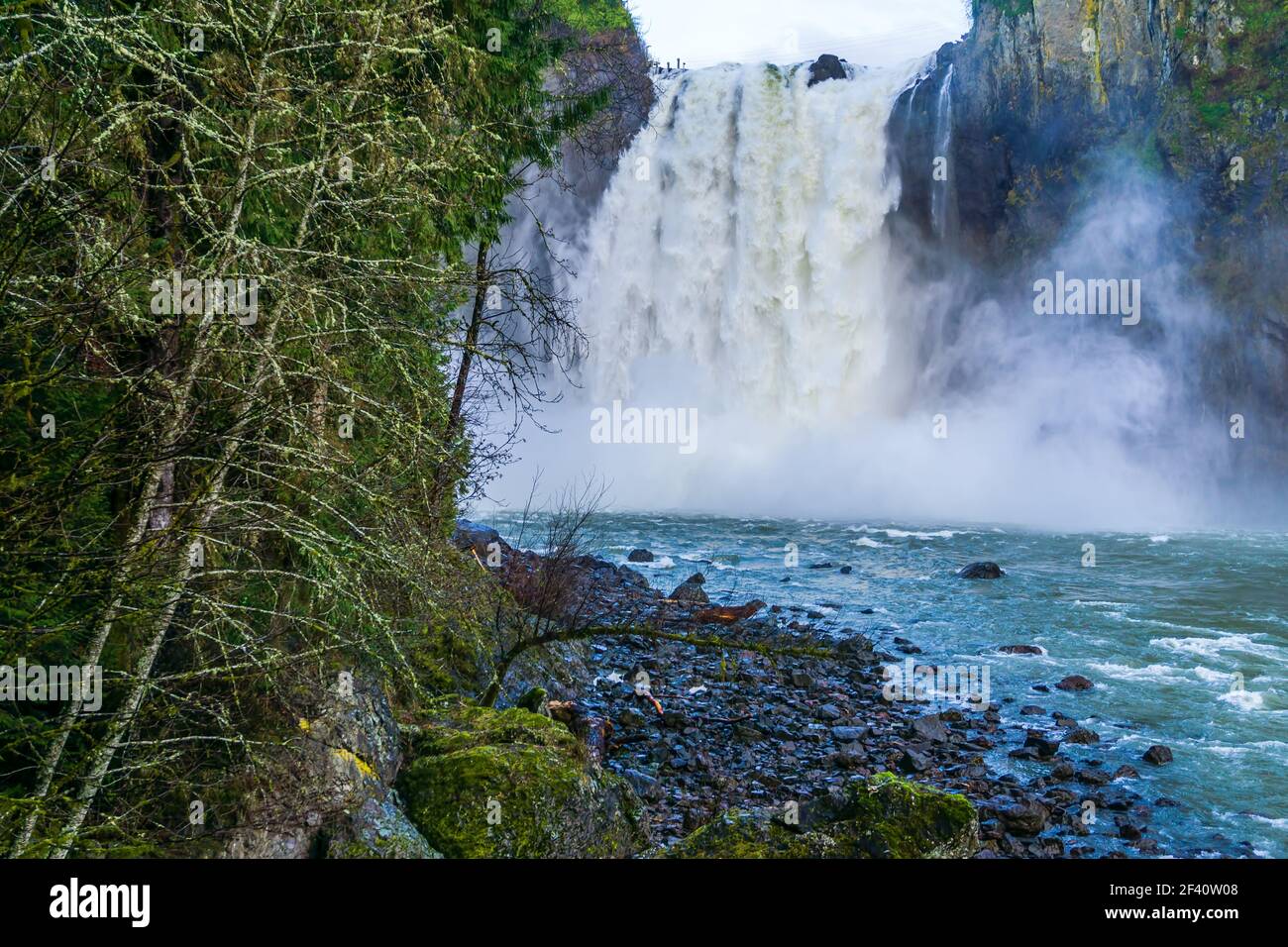 Bottom of the falls hi-res stock photography and images - Alamy