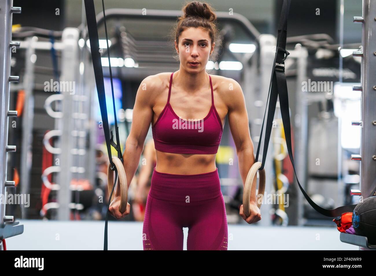 Woman pull ups exercise hi-res stock photography and images - Alamy