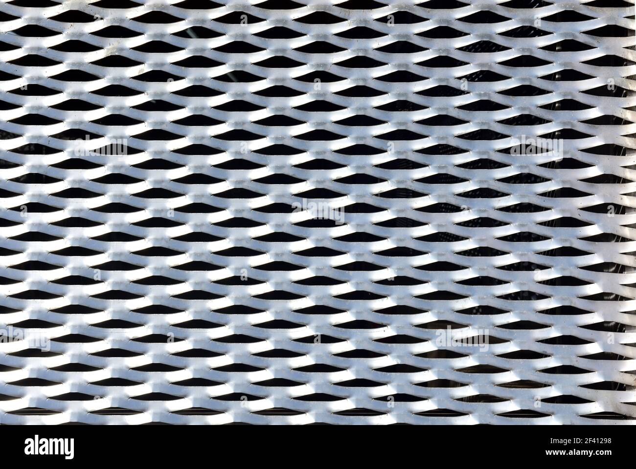 Steel grille hi-res stock photography and images - Alamy