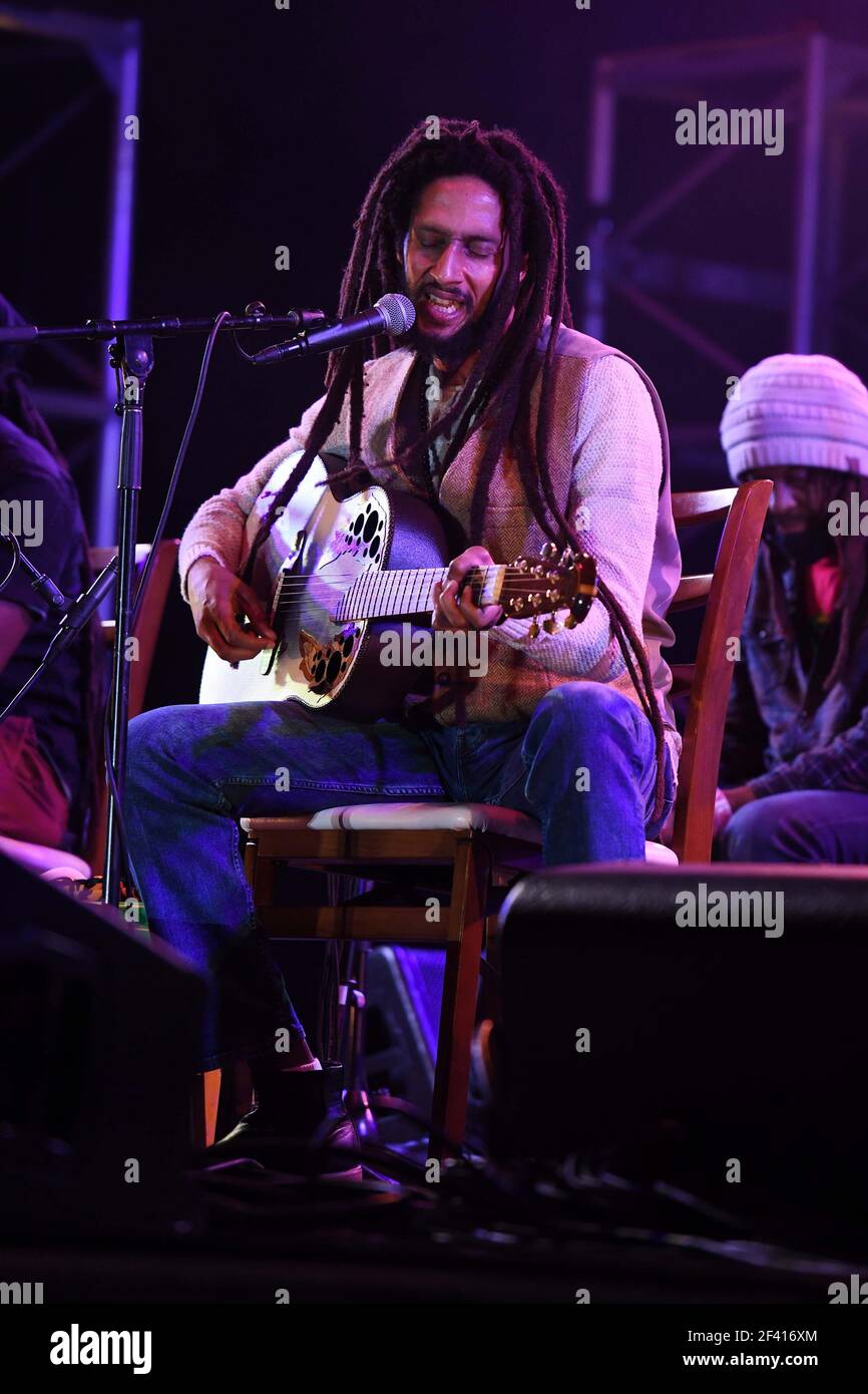 The pavilion at old school square hi-res stock photography and images ...