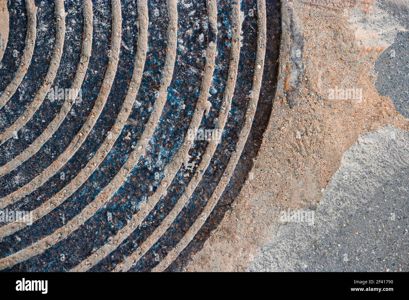 Manhole cover maintenance hi-res stock photography and images - Alamy