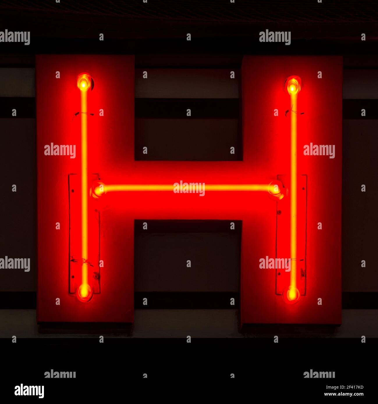 Letter h neon hi-res stock photography and images - Alamy