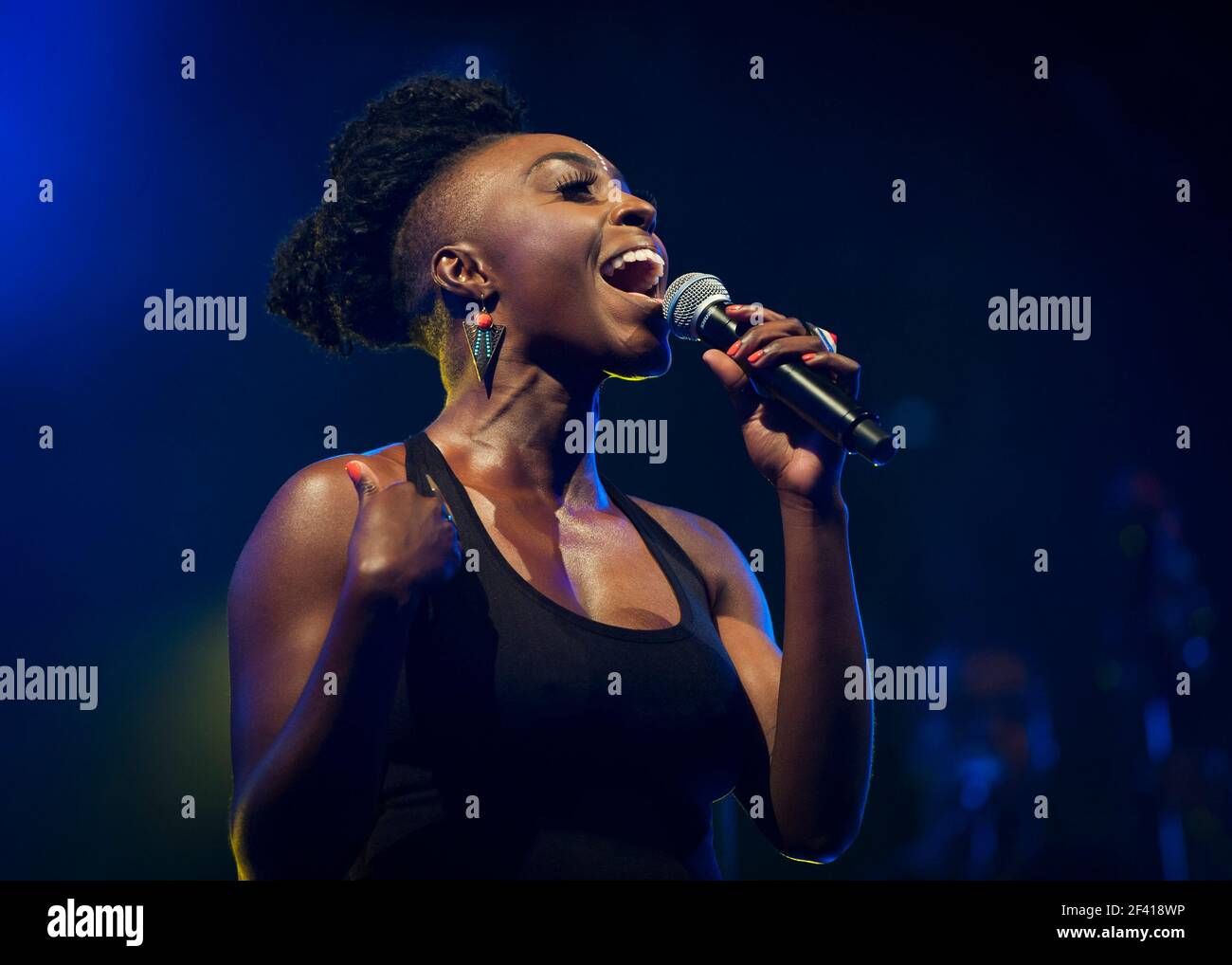 I'm still waiting by diana ross hi-res stock photography and images - Alamy