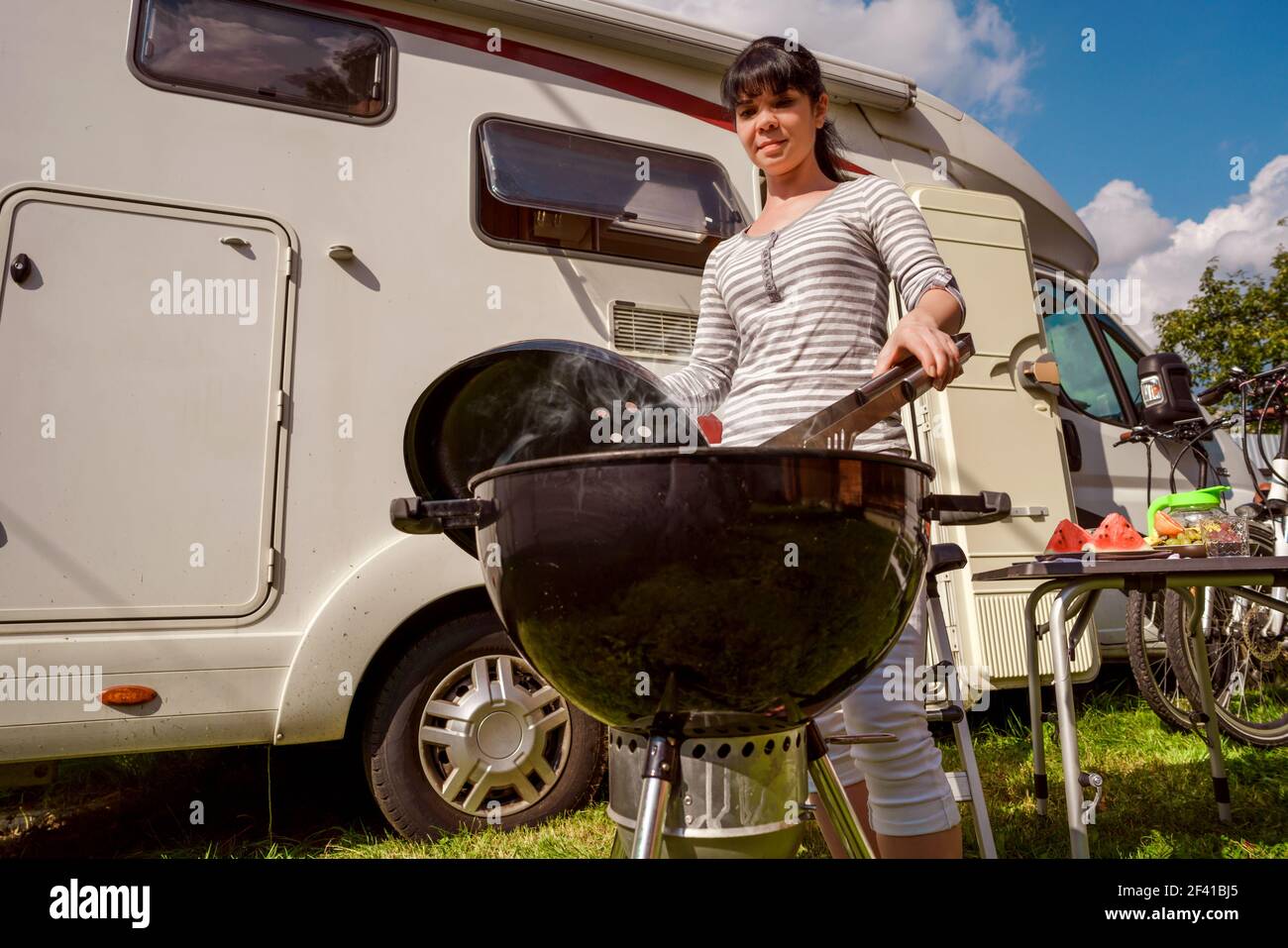 Family outside caravan hi-res stock photography and images - Alamy