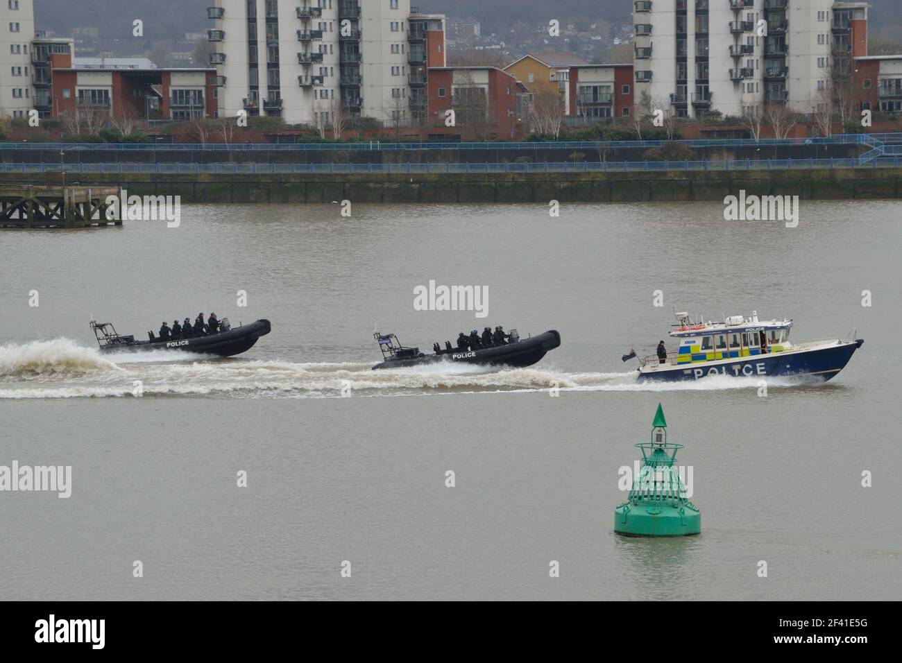 Metropolitan police boat hi-res stock photography and images - Alamy
