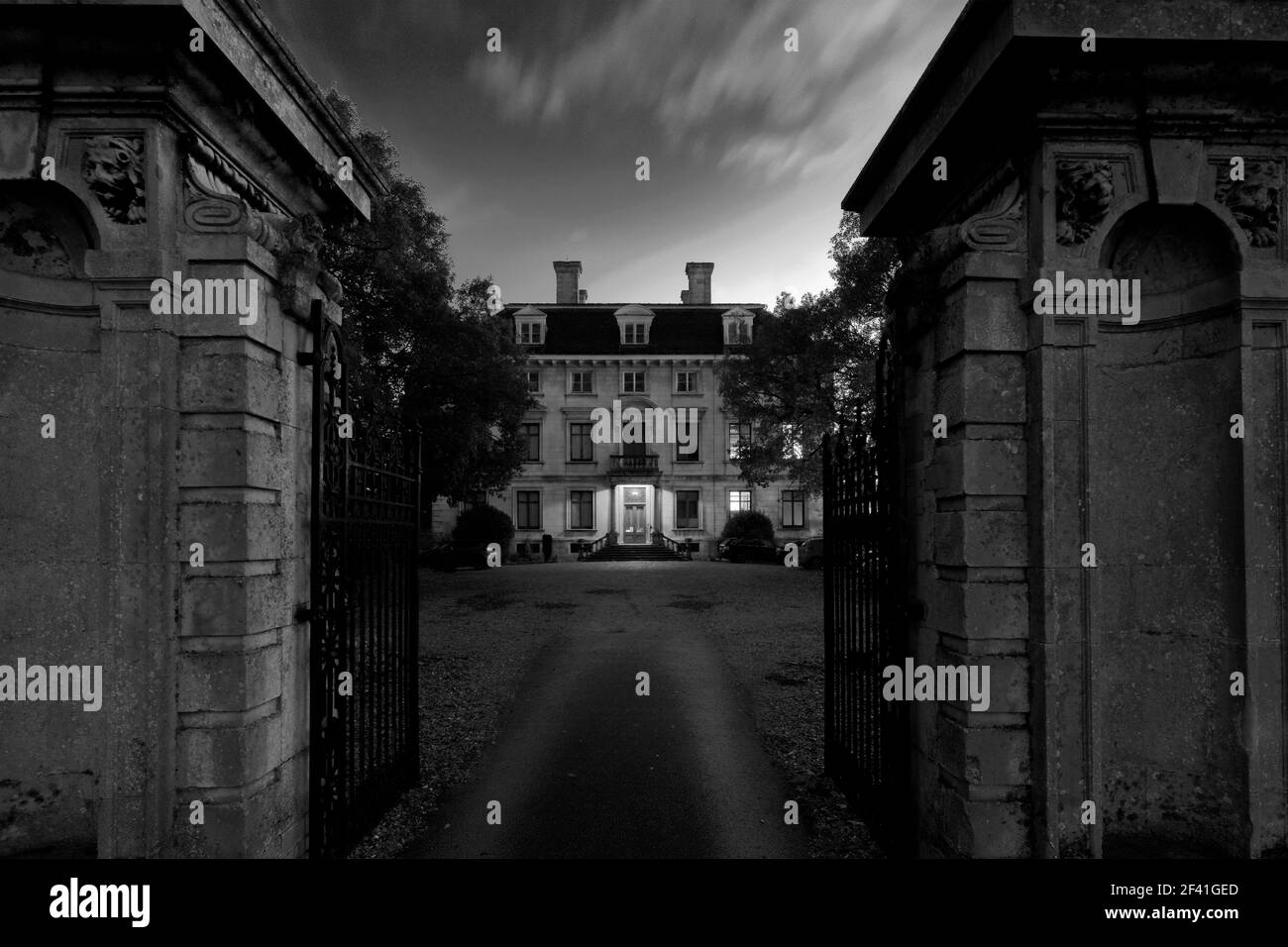 English halls hi-res stock photography and images - Alamy