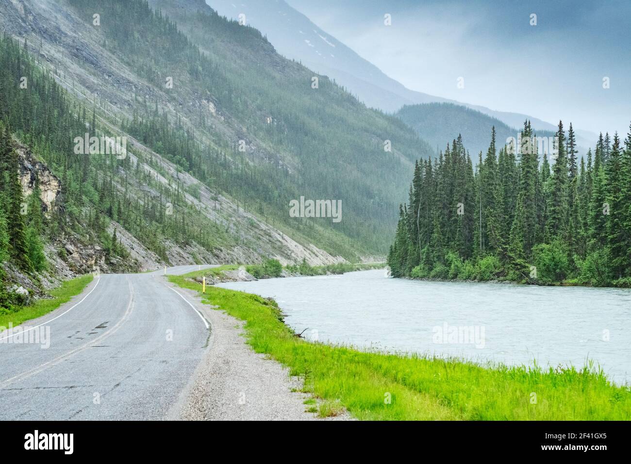 Alaska highway british columbia hi-res stock photography and images - Alamy