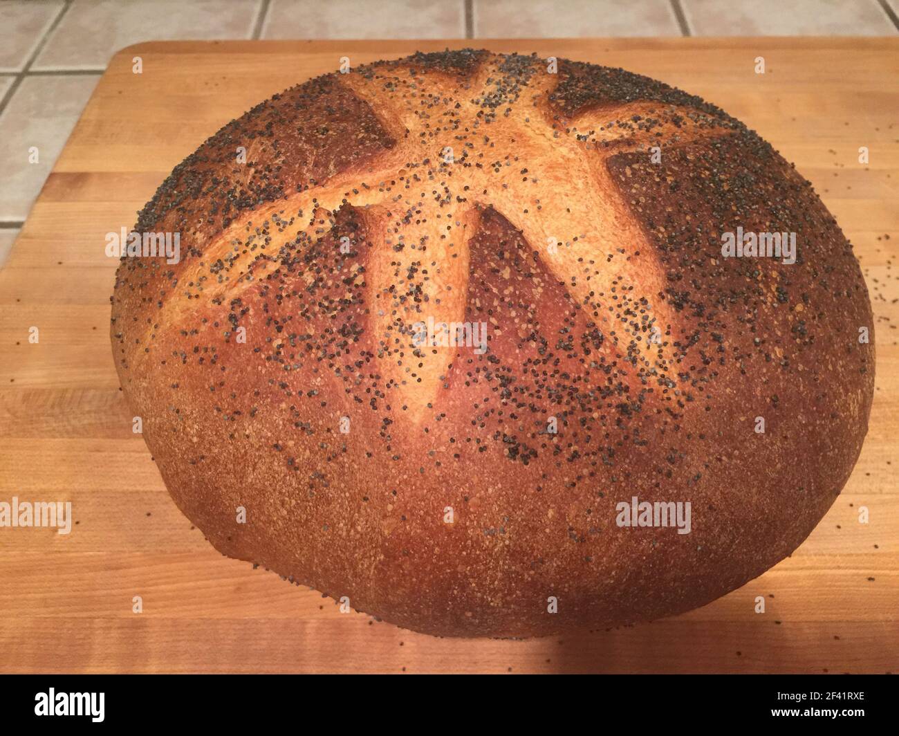 Baking loaf of bread hi-res stock photography and images - Alamy