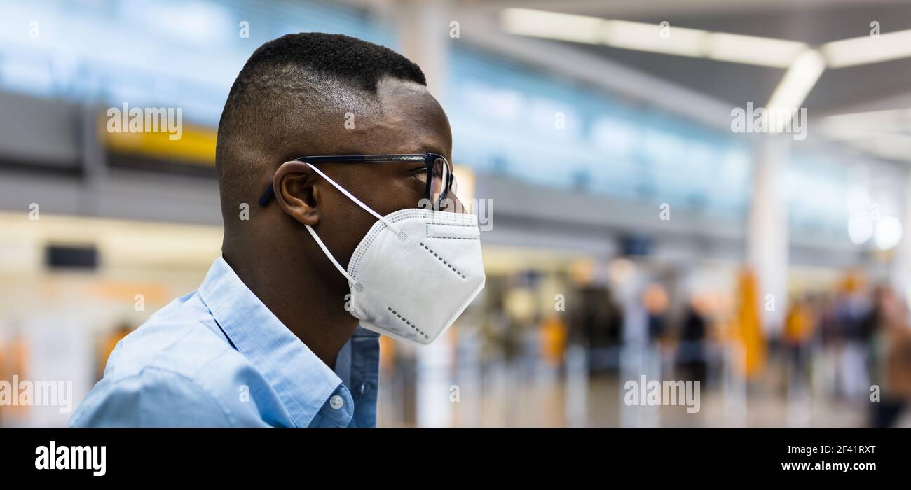 African american plane passenger hi-res stock photography and images ...