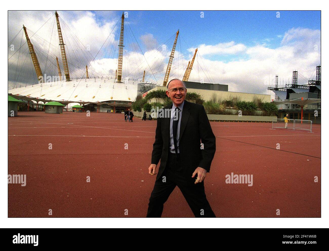 22 2 2001 hi-res stock photography and images - Alamy