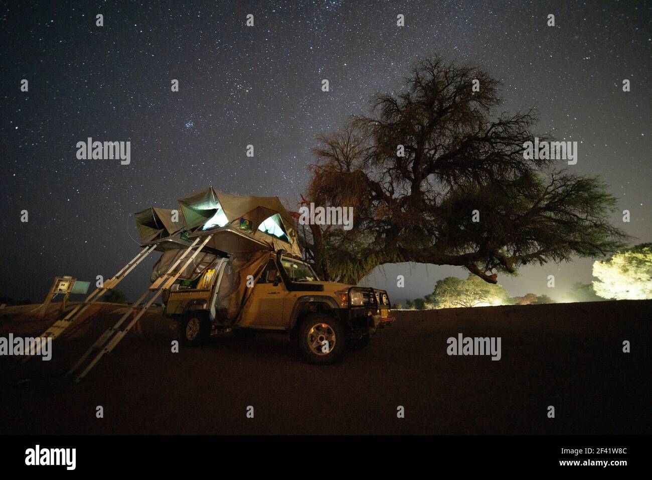 Night sky milky way namibia hi-res stock photography and images - Alamy