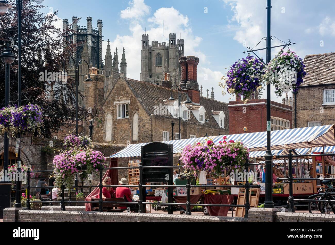 Markets day hi-res stock photography and images - Alamy