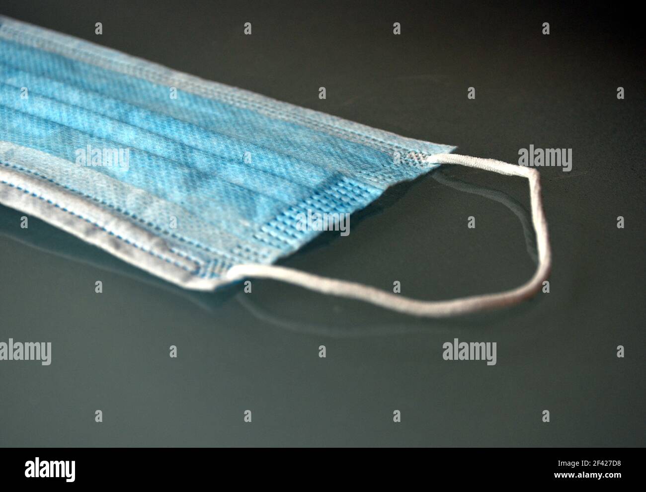 Two sided mask hi-res stock photography and images - Alamy