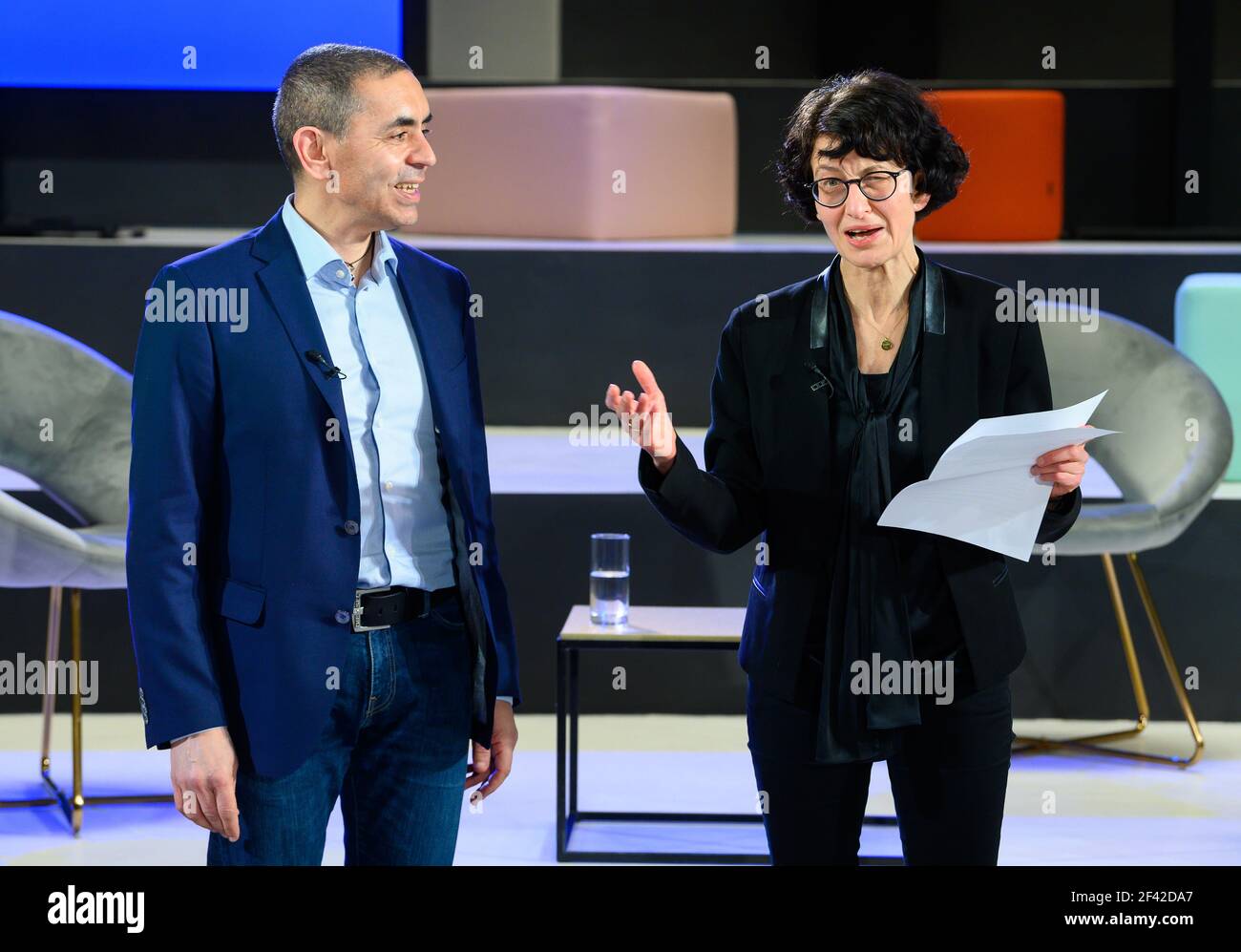 özlem tureci ugur sahin hi-res stock photography and images - Alamy