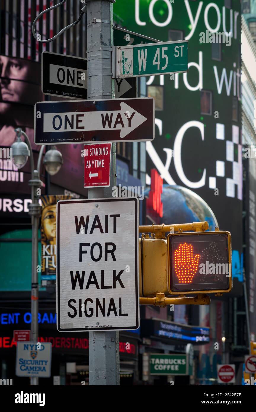 Confusing instructions hi-res stock photography and images - Alamy