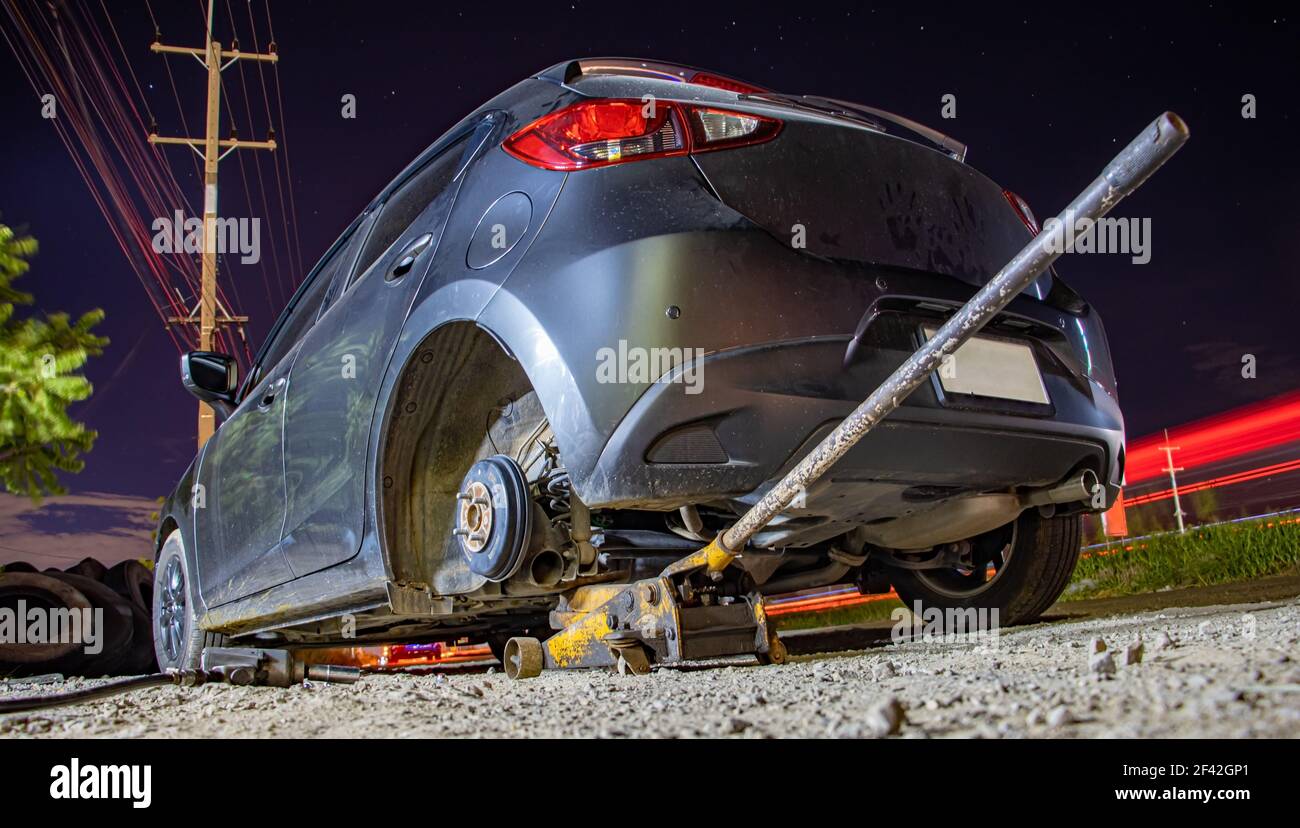 Hydraulic jack hi-res stock photography and images - Alamy