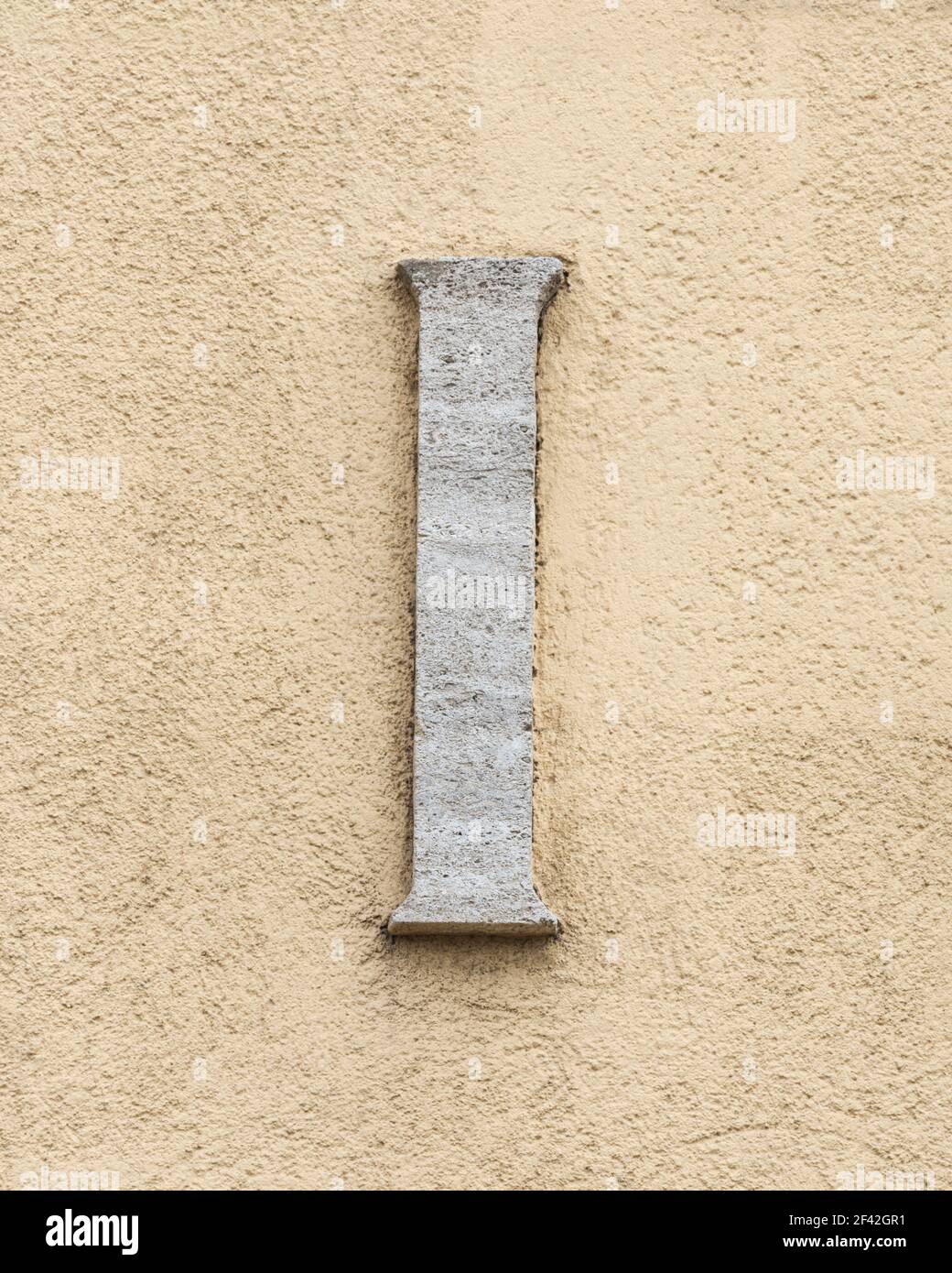 Capital letter I with serifs from the 1930s Stock Photo - Alamy