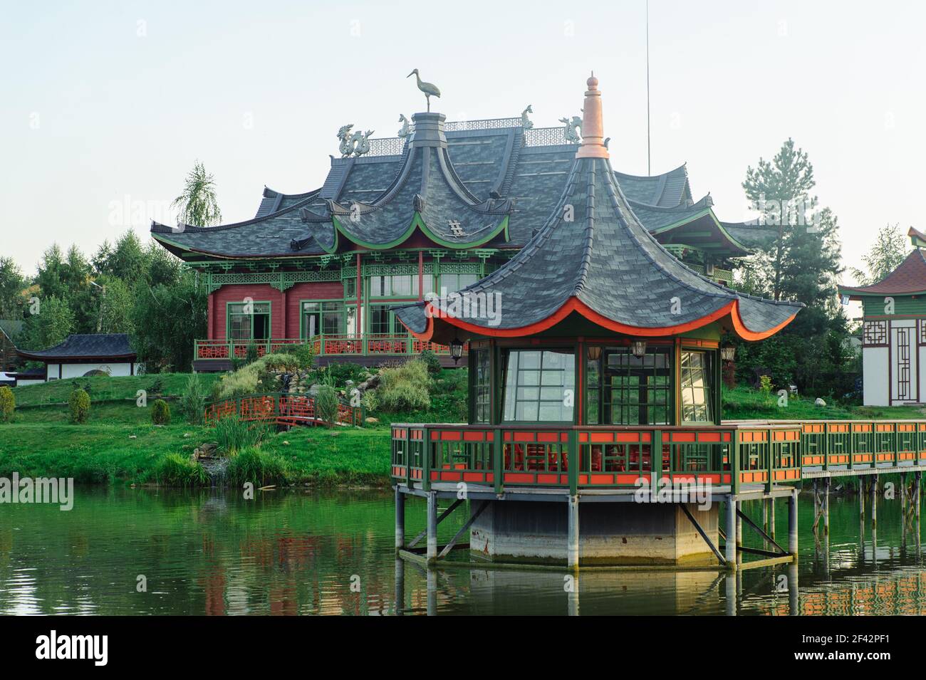 Beautiful old chinese building hi-res stock photography and images - Alamy