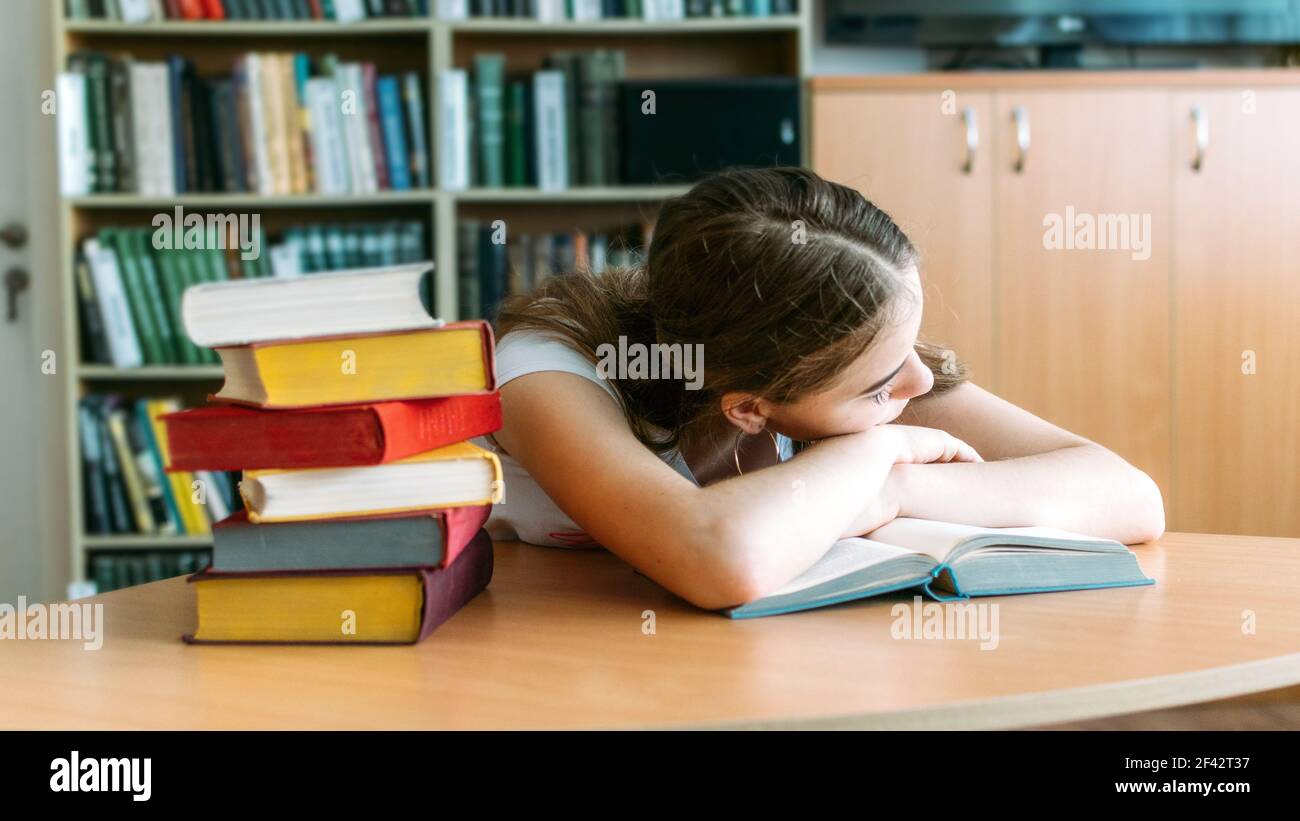 Slow living in city environment, Urban Slow life, mindfulness, mental ...