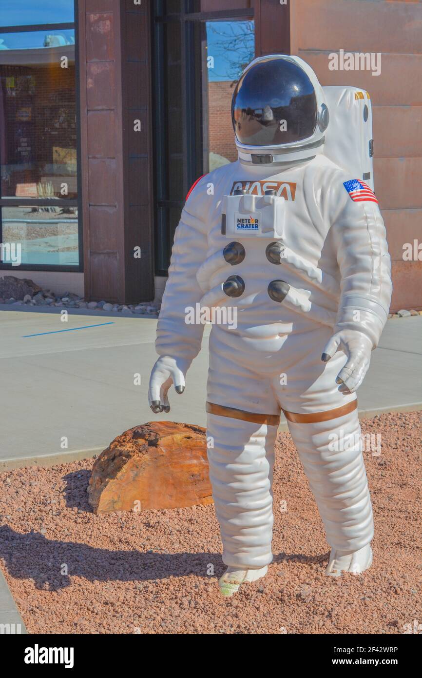 Astronauts used a Apollo Test Capsule in the Meteor Crater Natural ...