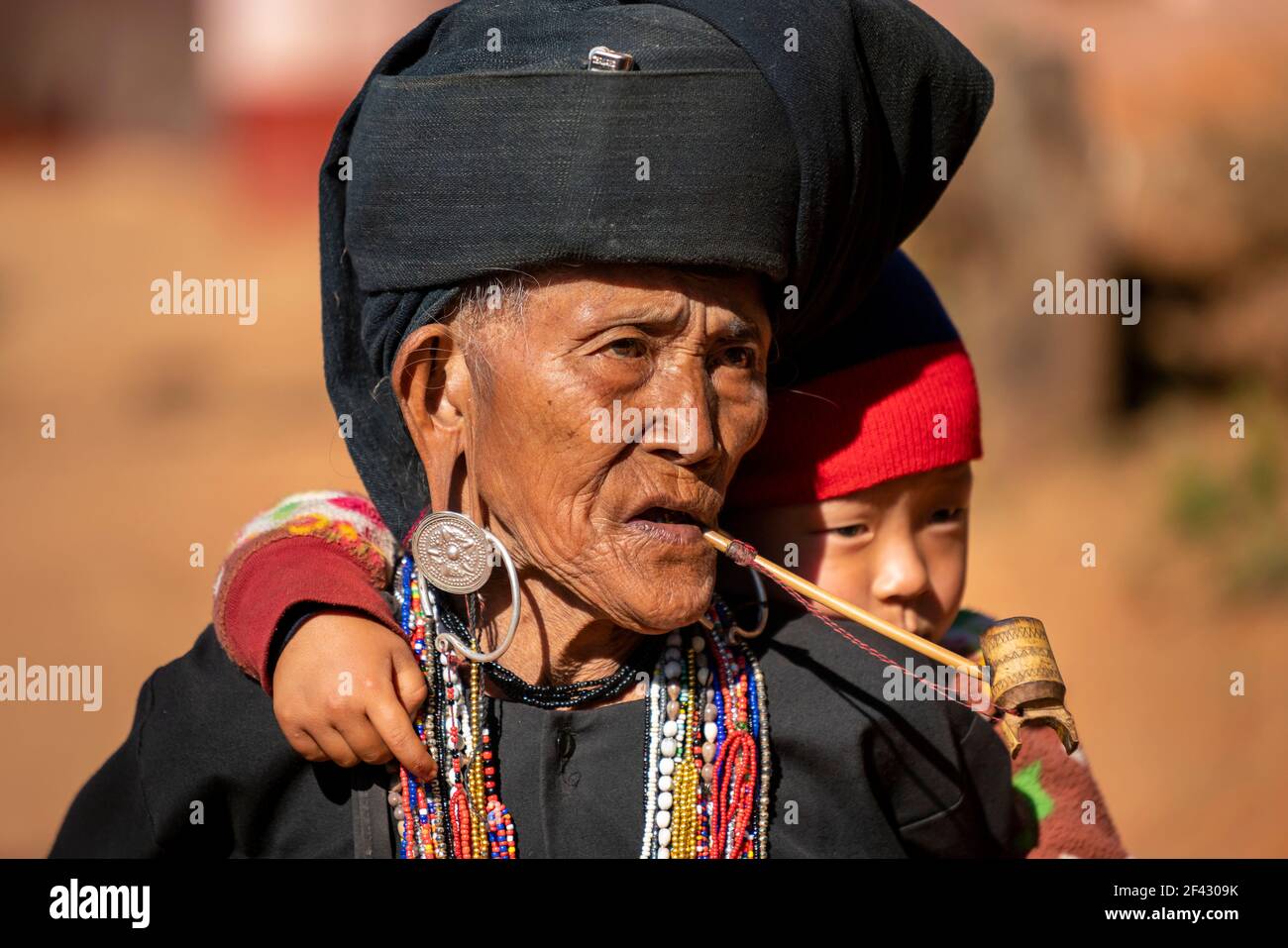 Akhu hill tribes hi-res stock photography and images - Alamy